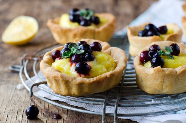 7 Unique Dessert Canapes For Every Occasion | Venueseeker